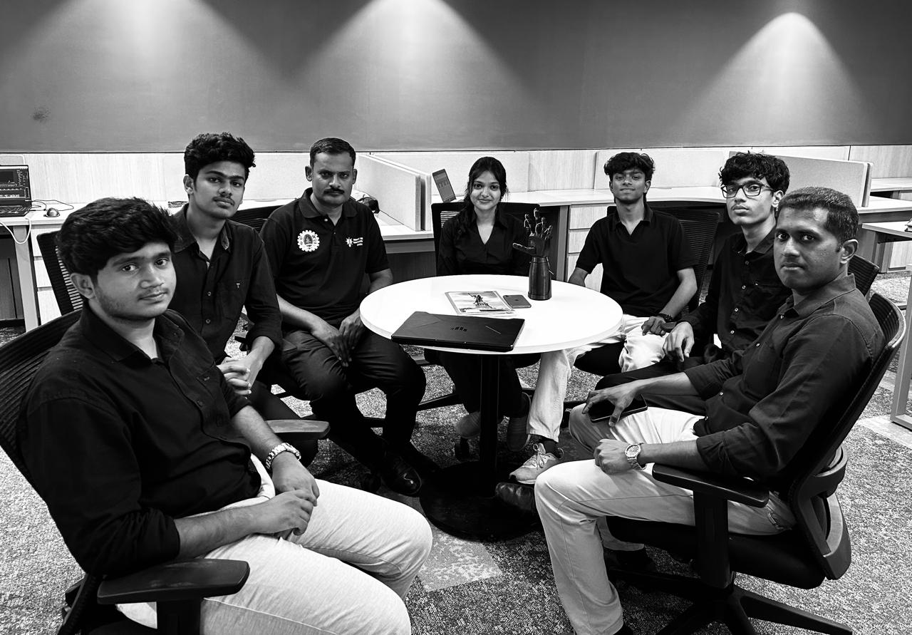 Evonics India - Revolutionary AI-Powered Prosthetic Arms | HAMARA